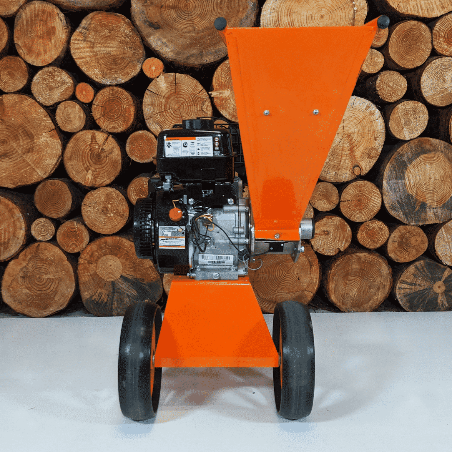 Forest Master Petrol Wood Chipper 6HP Compact FM6DD | Arrows-UK